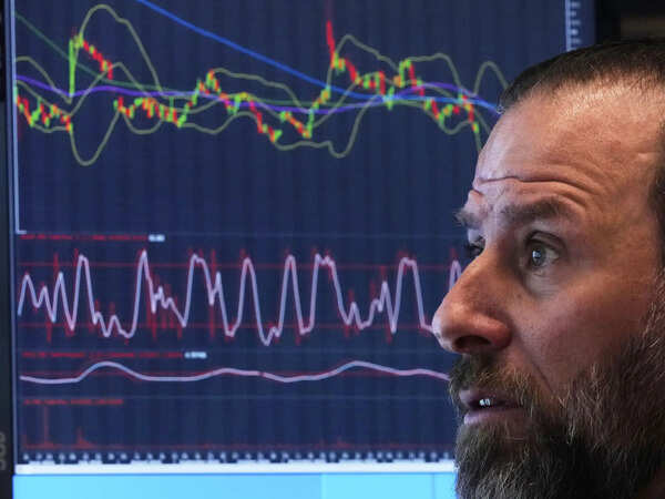 INVESTIČNÍ GLOSA: Sell in May letos neplatí. Investoři si chtějí v létě ...